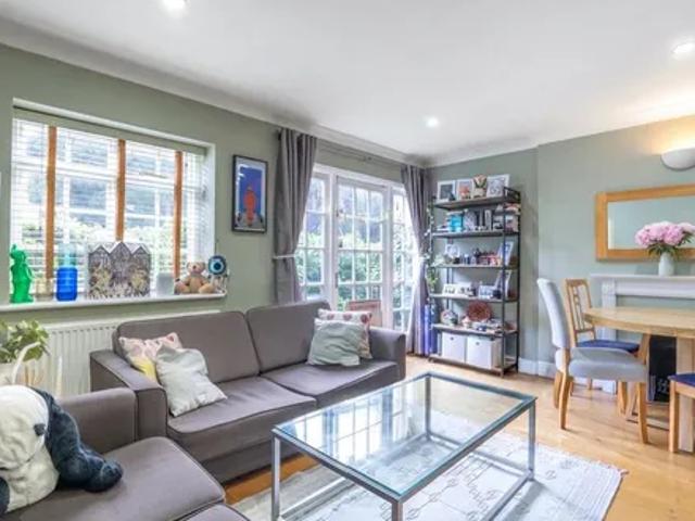 38 Parkhill Road, Maitland Park, London, NW3 2YE, United Kingdom | 2 bed duplex for rent #167677342 | Rentberry
