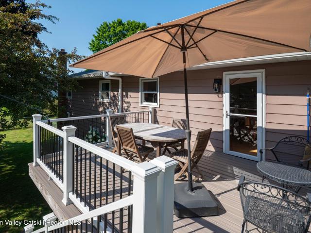 38 Pine Hill Park