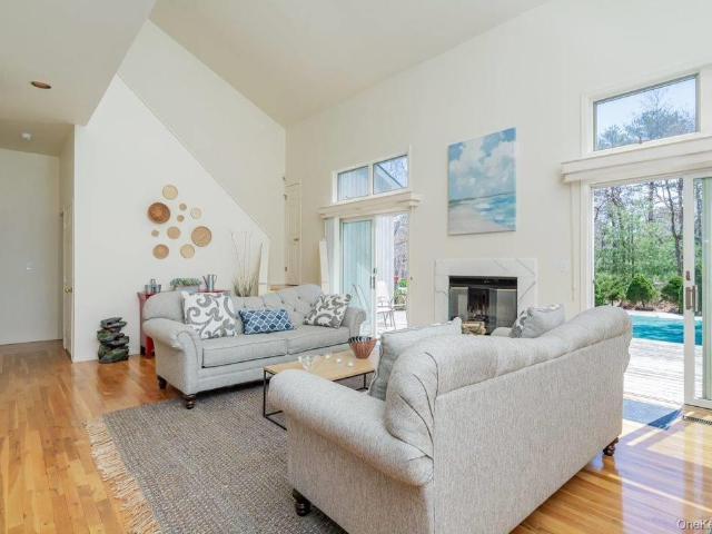 38 Red Creek Cir, Hampton Bays, NY 11946 | MLS #959629 | Compass