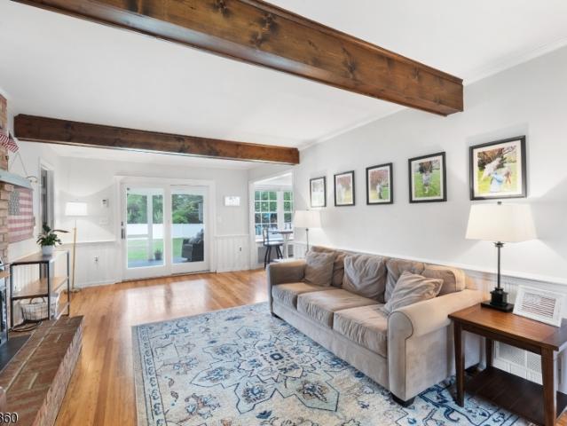 38 River Bend Rd