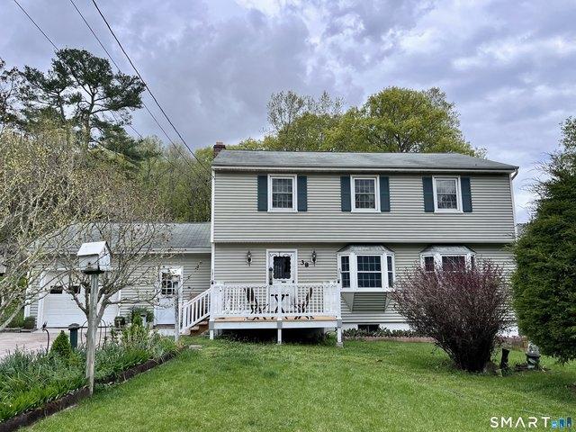 38 Roberts Rd, Groton, CT 06340