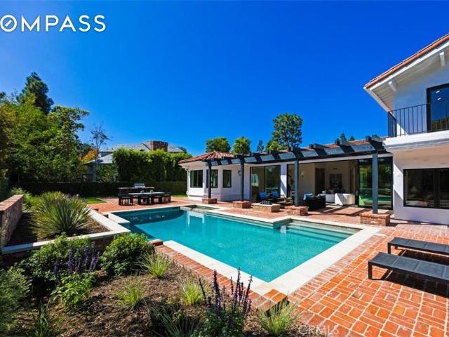 38 Royal St George Rd, Newport Beach, CA