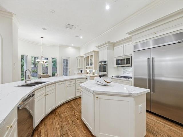 38 Scotsmoor Ct, Sugar Land, TX 77479