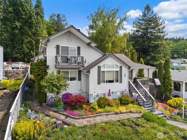 38 SE Washington Avenue