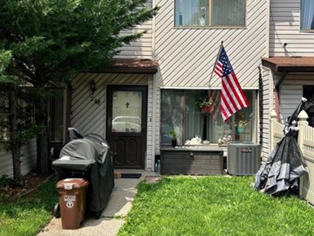 38 Selvin Loop, Staten Island, NY 10303