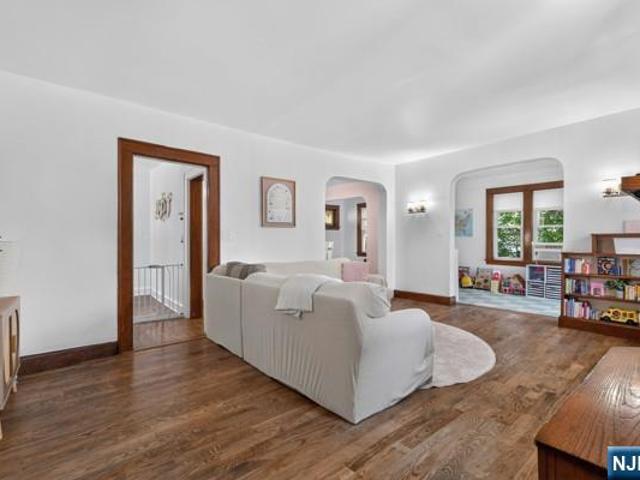38 Shadyside Avenue