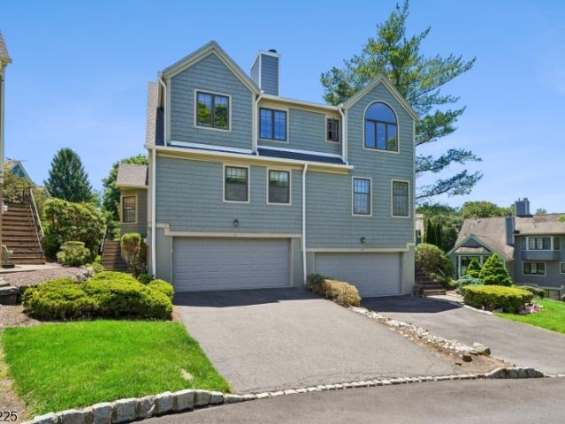38 Shearwater Ln