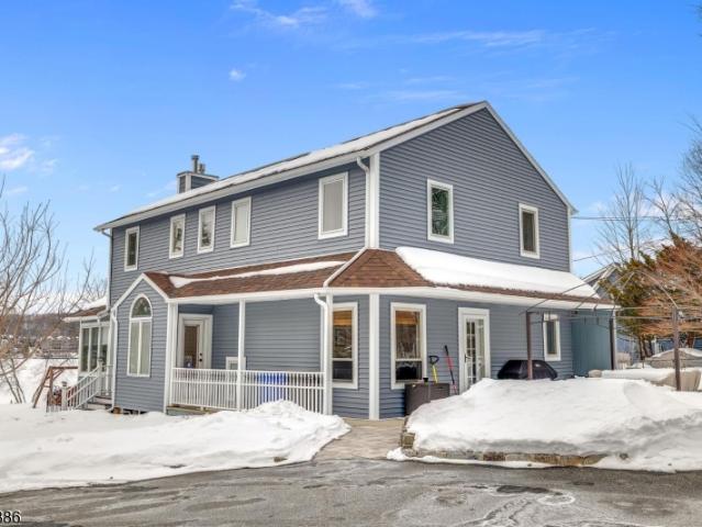 38 Silver Springs Dr
