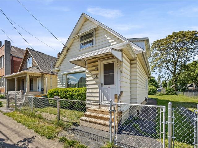 38 Sobieski Street