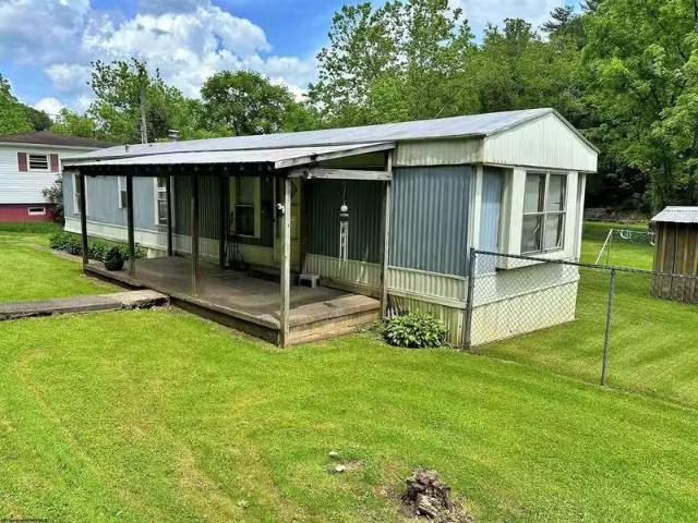 38 South Street, Salem, WV 26426 644093946