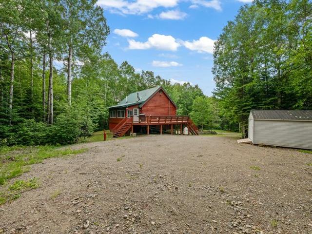 38 Spruce Cir, Dallas Plt, ME 04970