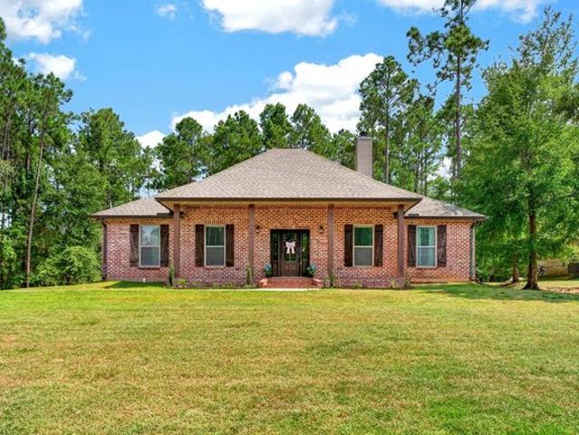 38 Switch Dr, Carriere, MS 39426