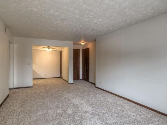 38th Place 1 Bedroom Apartment for Rent at 120 S 38th St, Omaha, NE 68131 Nebraska Medical Center
