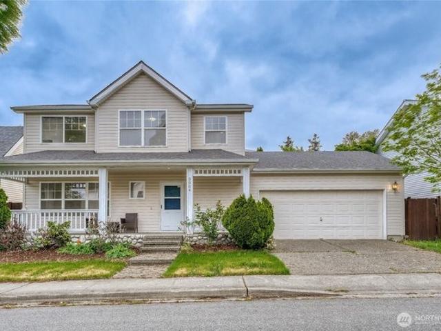 3904 NE 5th Pl, Renton, WA 98056