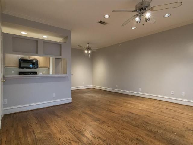 3904 Brandon Park Drive