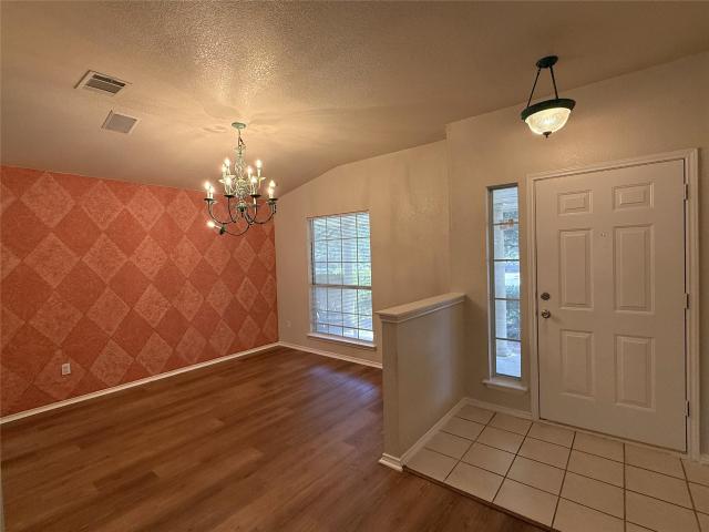 3904 Cadoz Ct