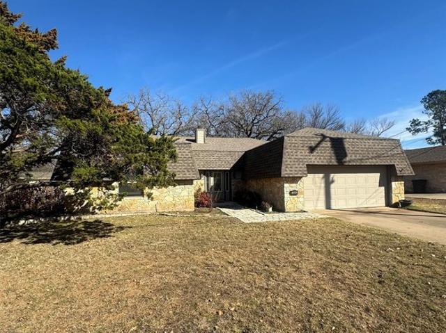 3904 Cimmaron Trl, Decordova, TX 76049