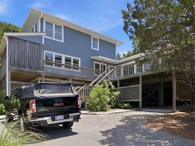 3904 Emerald Dr, Emerald Isle, NC 28594