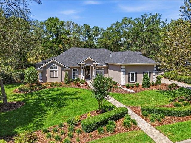 3904 SW 95th Dr, Gainesville, FL 32608