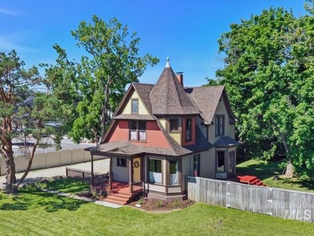 3904 S Indiana Ave, Caldwell, ID 83605