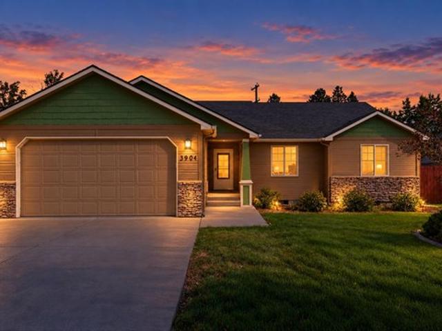 3904 W 19th Ct, Kennewick, WA 99338