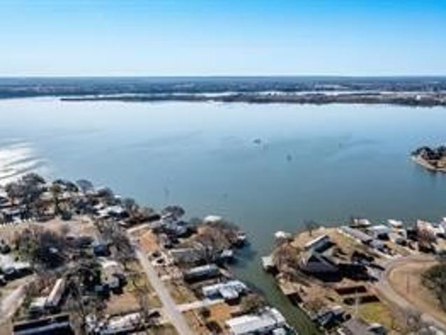 3905 Montgomery Dr, Granbury, TX 76049