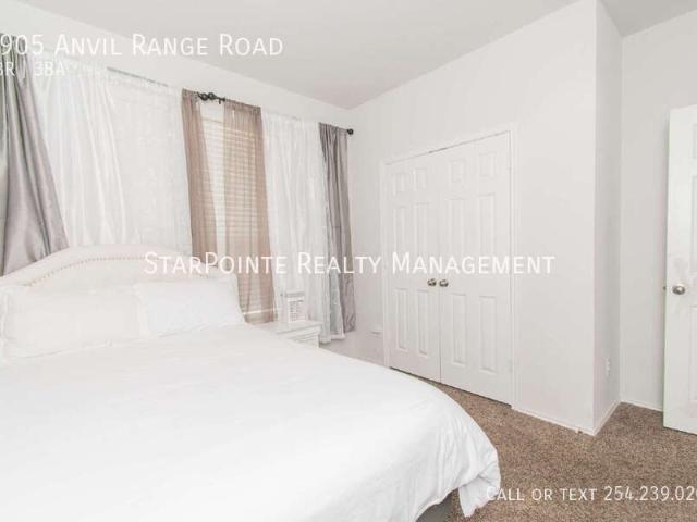 3905 Anvil Range Rd