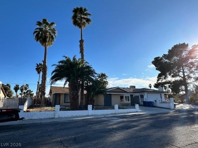 3905 Calle De Este, Las Vegas, NV 89121 | MLS #2762 | Compass