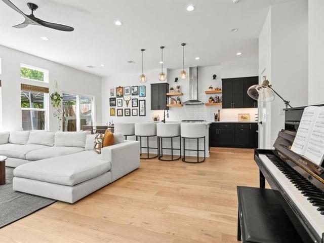 3905 Clawson Rd Unit 4, Austin, TX 78704