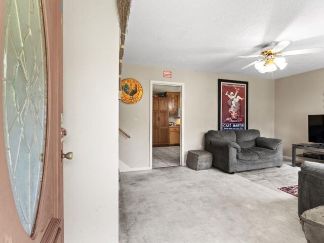 3905 Heron Circle
