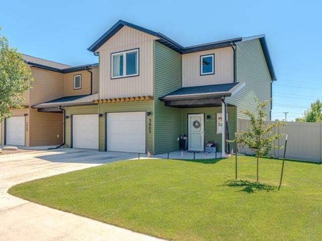 3905 Leighton Dr, Bismarck, ND 58504