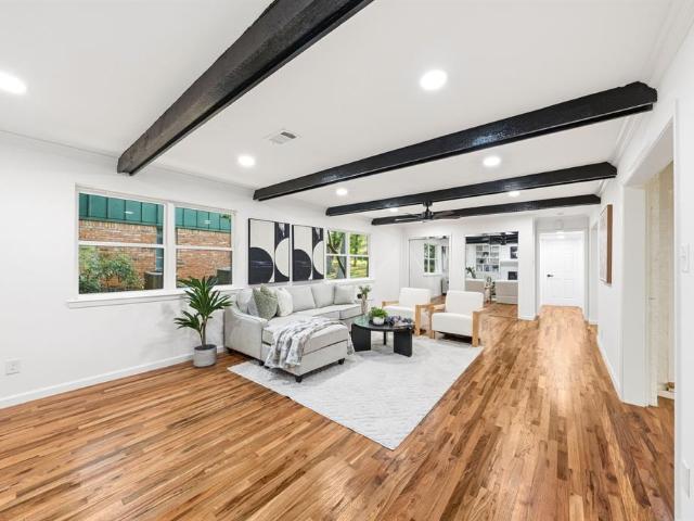 3905 Shady Valley Drive
