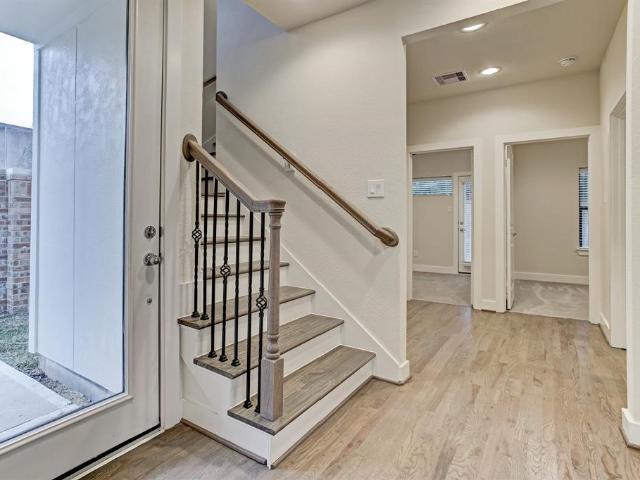 3905 Tulane Oak Dr, Houston, TX 77018 | MLS #64784 | Compass