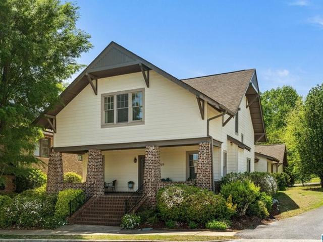 3905 Village Center Dr, Hoover, AL 35226