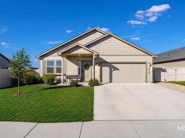 3905 Winged Dove St, Caldwell, ID 83605
