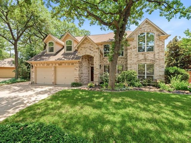 3906 Brookfield Dr, Arlington, TX 76001