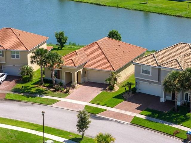3906 Carrick Bend Dr, Kissimmee, FL 34746