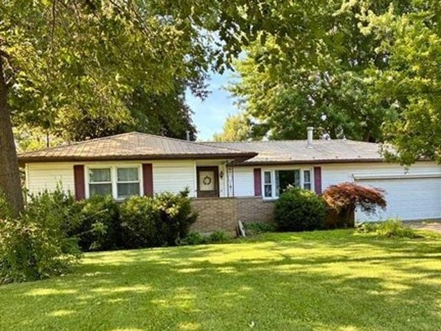 3906 Hull Rd, Huron, OH 44839
