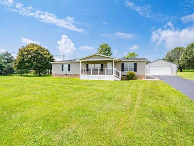 3906 S Hampton Rd, Philpot, KY 42366