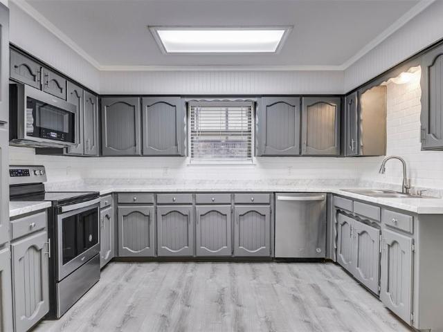 3906 San Luis Court