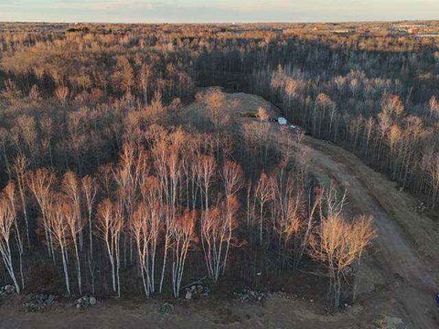 3907 Merganser Dr, Hermantown, MN 55811