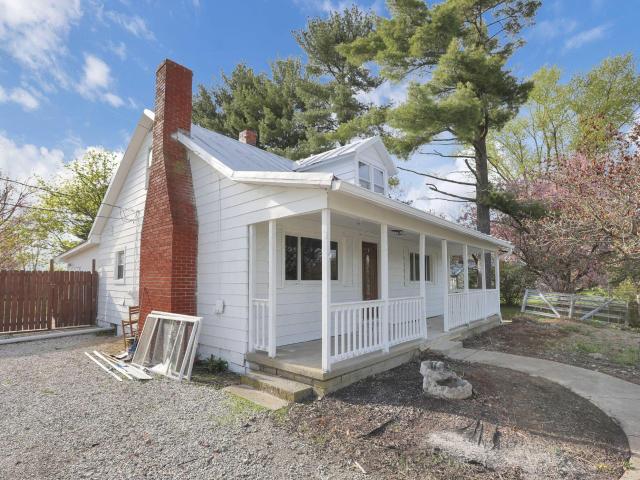 3907 Condit Road