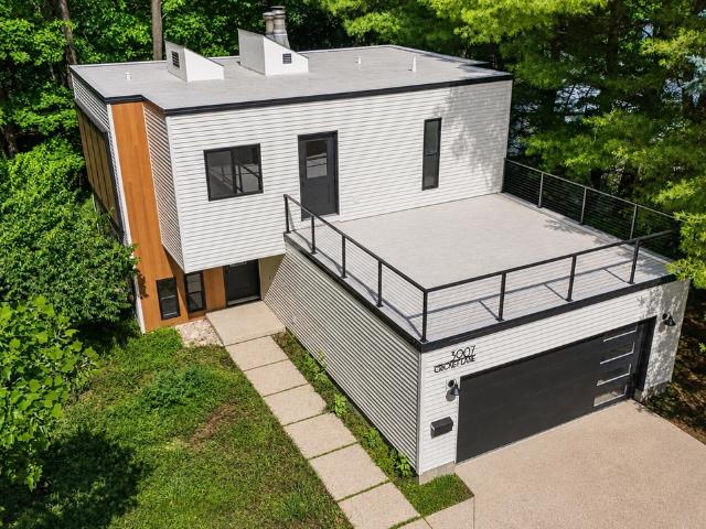3907 Cricket Lane