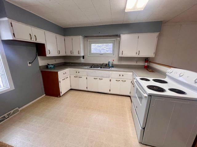 3907 Hartman Rd
