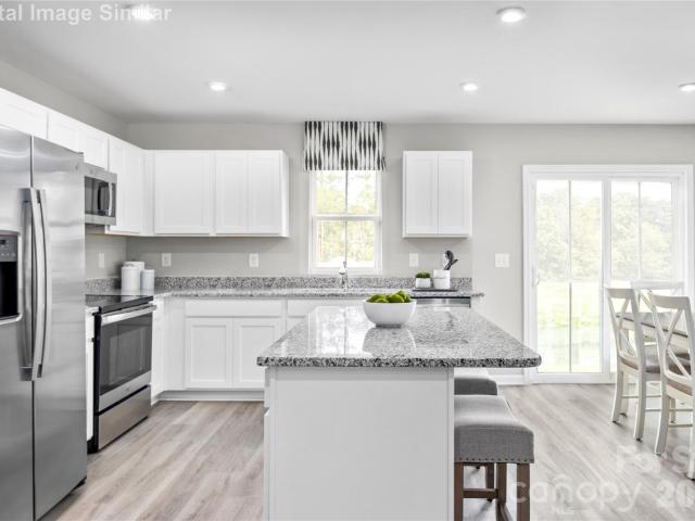 3907 th Street Drive NE