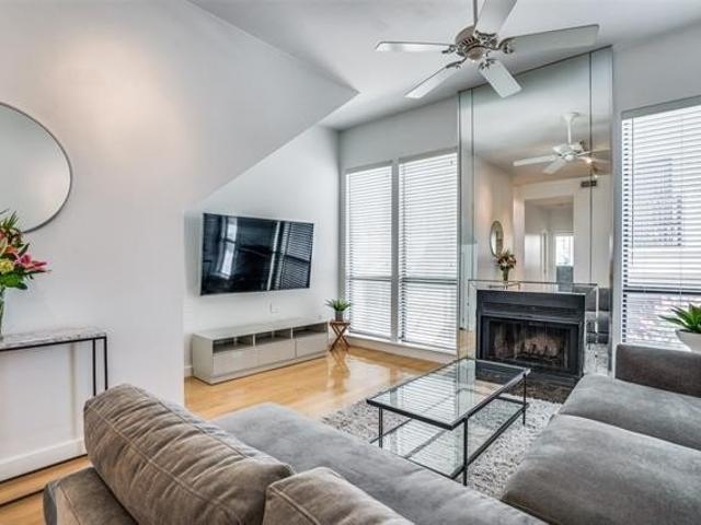 3907 Throckmorton St Apt 4, Dallas, TX 75219