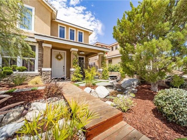 3907 Tournament Dr, Palmdale, CA 93551