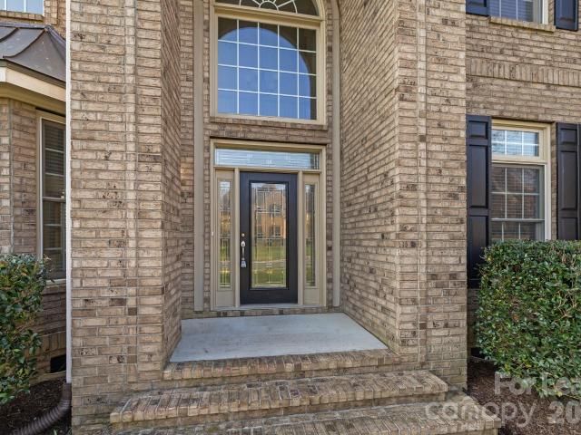 3907 Voltaire Drive