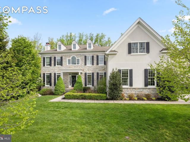 3907 Woodland Dr, Newtown Square, PA