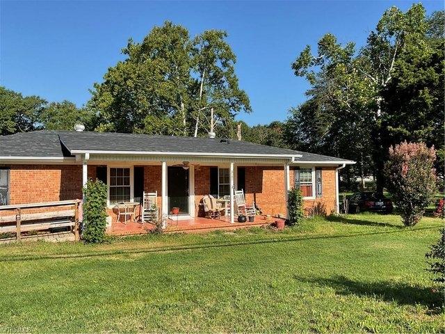 3907 Yanceyville St, Greensboro, NC 27405
